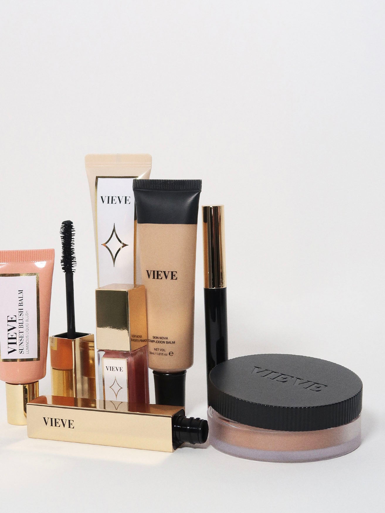 Makeup & beauty by makeup artist Jamie Genevieve | VIEVE